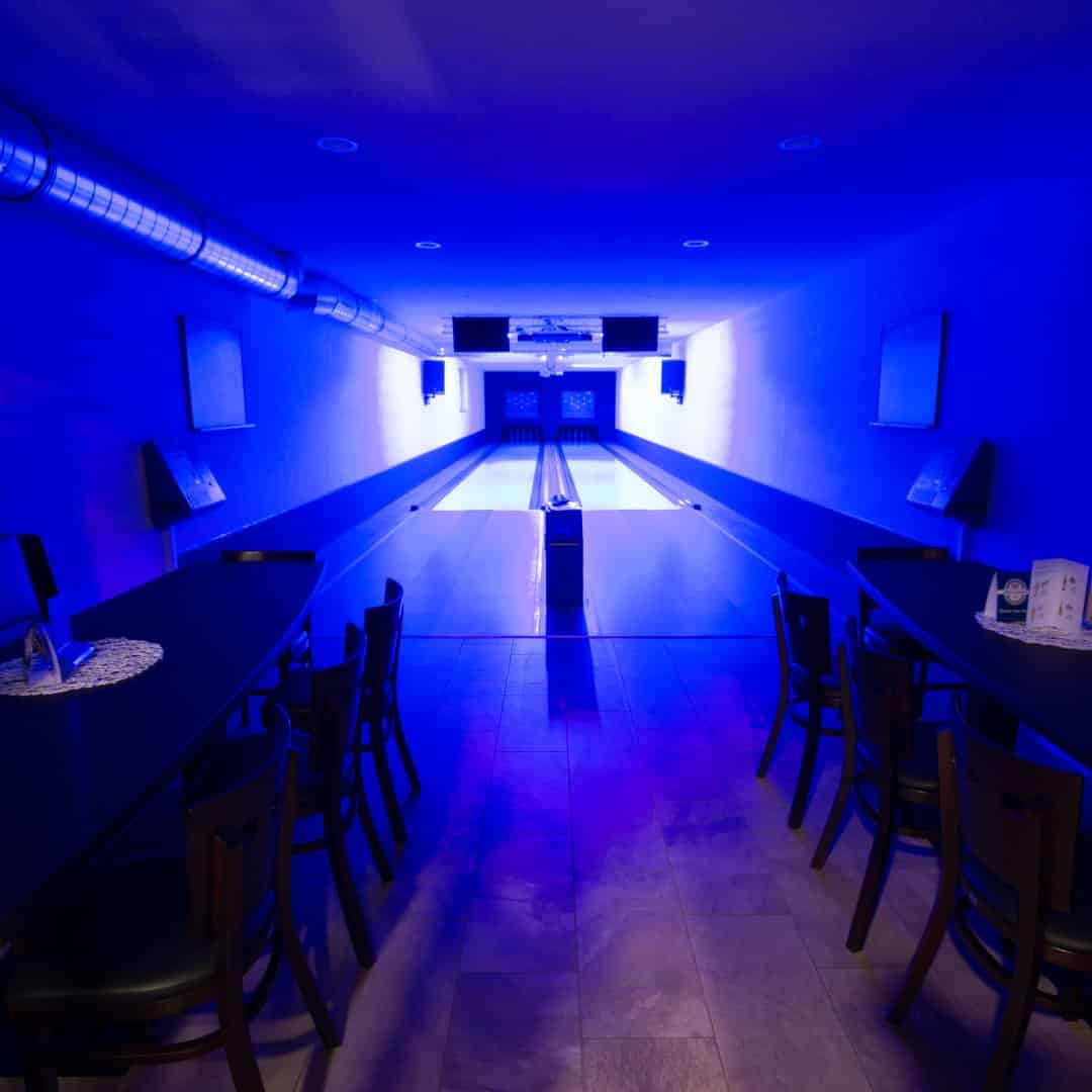 Zwei moderne Kegelbahnen für beste Unterhaltung! Jetzt reservieren!